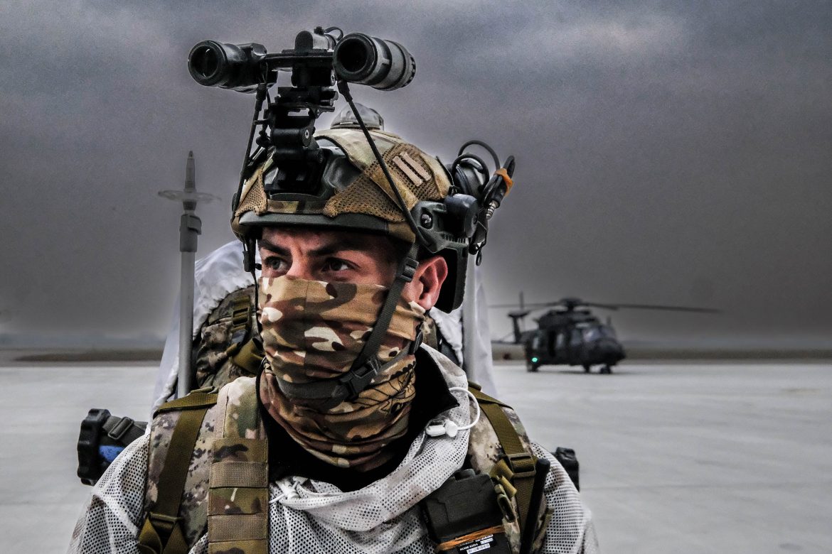 Exercise "SABRE 2023" for Italian Rangers - Italian Defence Technologies