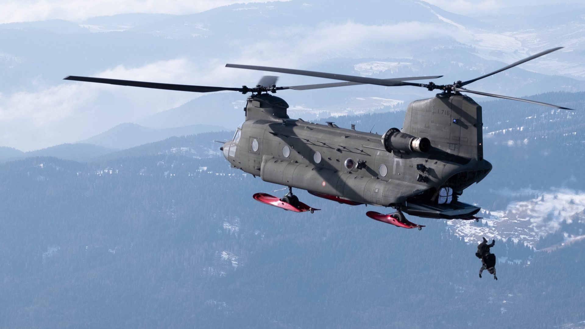 Exercise "SABRE 2023" for Italian Rangers - Italian Defence Technologies